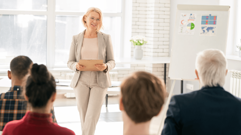 Training Kerja: Definisi, Manfaat, Tujuan, Program