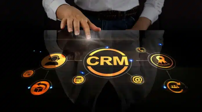 Ketahui Tahapan & Contoh Implementasi CRM pada Perusahaan